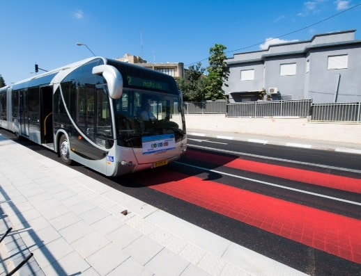 משנה מקום, לא משנה מזל - פוסטה